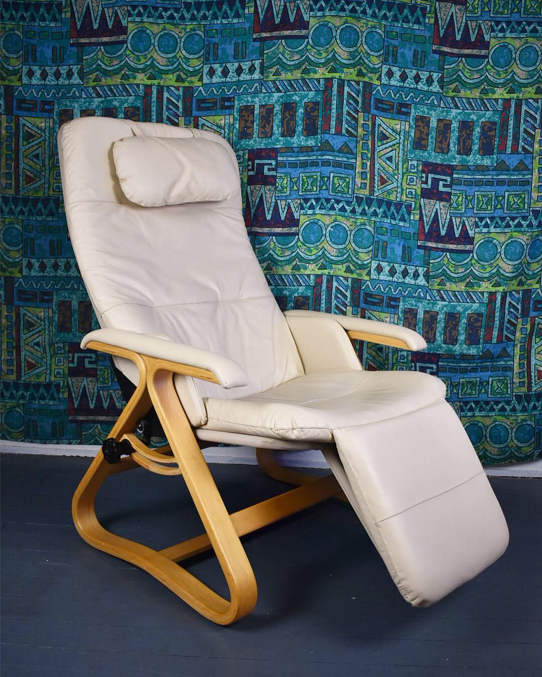 nepsco backsaver leather recliner - commodity fetish